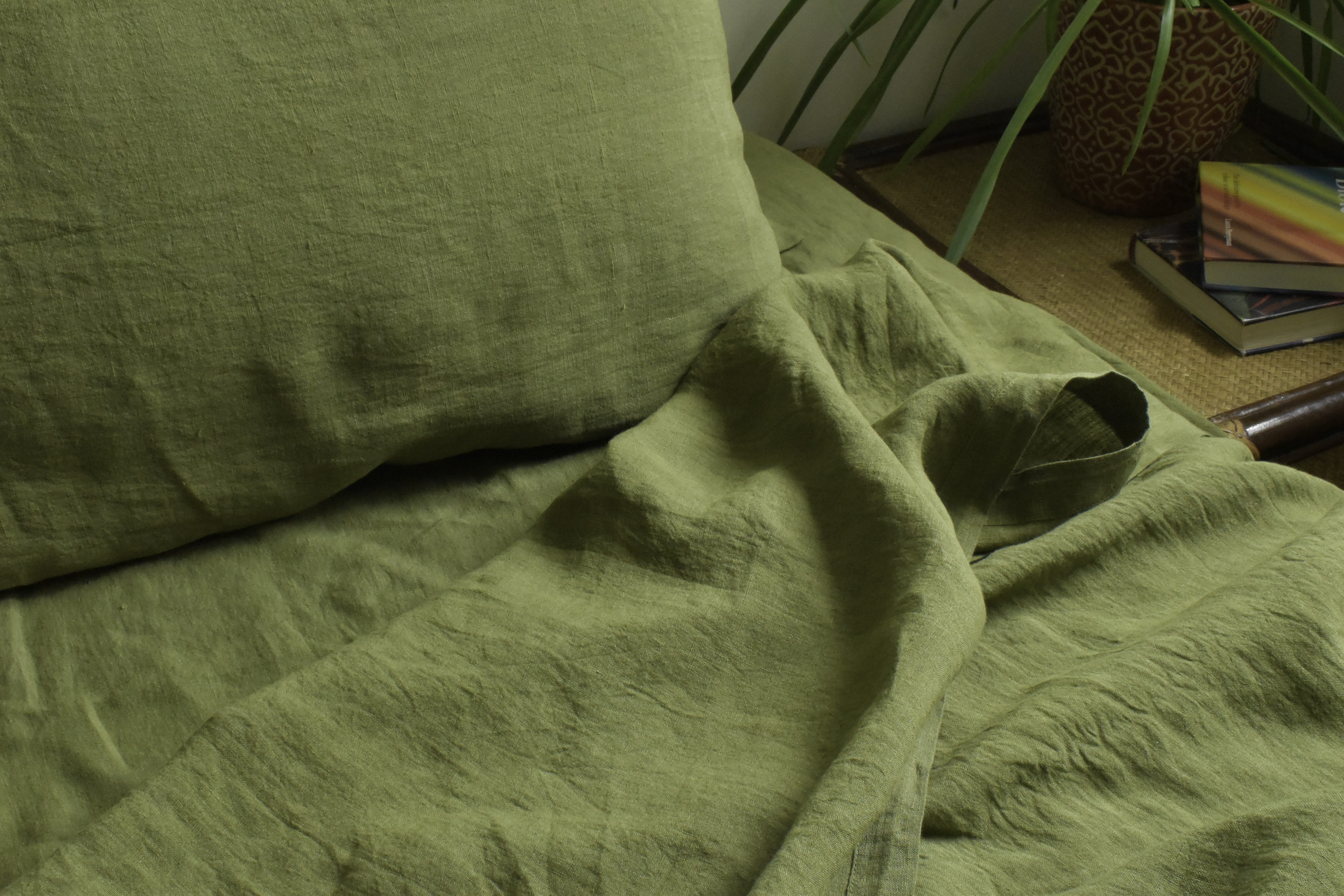 SAPLE GREEN LINEN FLAT SHEET